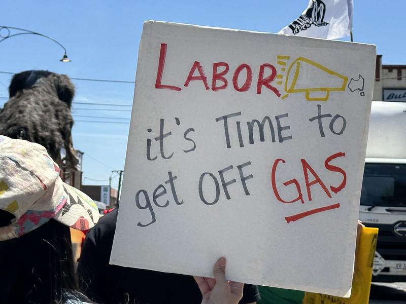 Minister questioned on Fossil Fuel coal and gas projects in Victoria ...